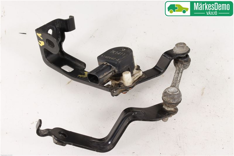 8940847020 : Sensor - lichtaanpassing en Niveauregelaars - Autoparts24