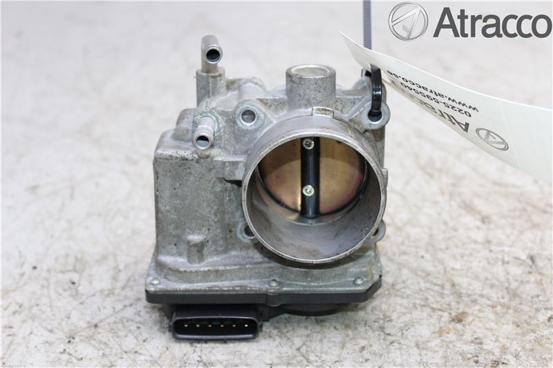 Suzuki Grand - Gasklephuis Grand | Autoparts24