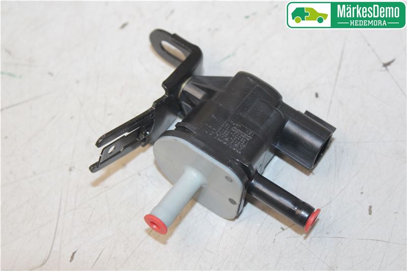 2586036090 : Vakuum ventil - Autoparts24