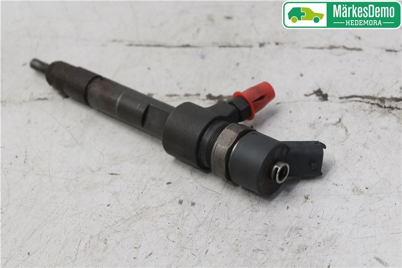 0445110276 : Verstuiver / Injector en Secundaire luchtinjectiepomp ...