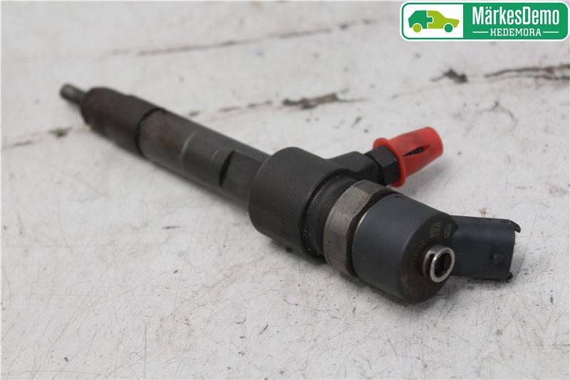 0445110276 : Verstuiver / Injector en Secundaire luchtinjectiepomp ...