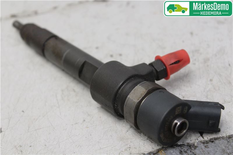 0445110276 : Verstuiver / Injector en Secundaire luchtinjectiepomp ...