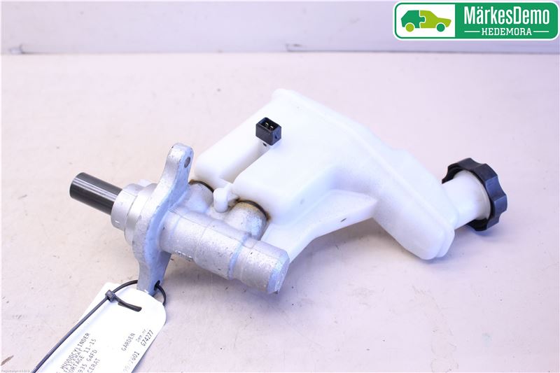 Kia SPORTAGE (SL) Brake - Master cylinder 58510 2S201, 58511 2S001