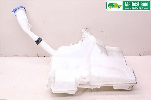 2011142 : Ruitensproeier reservoir en Ruitensproeier reservoir met ...