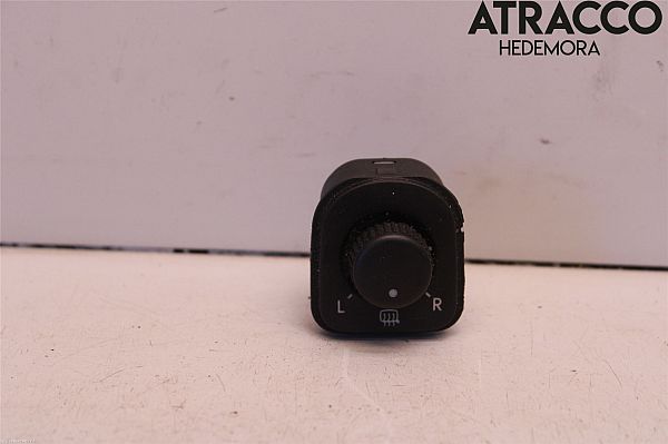 1K0959565A : Kontakt - sidespejl - Autoparts24