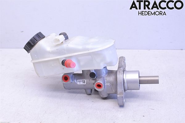 7E0611303C : Hoofdremcilinder - Autoparts24
