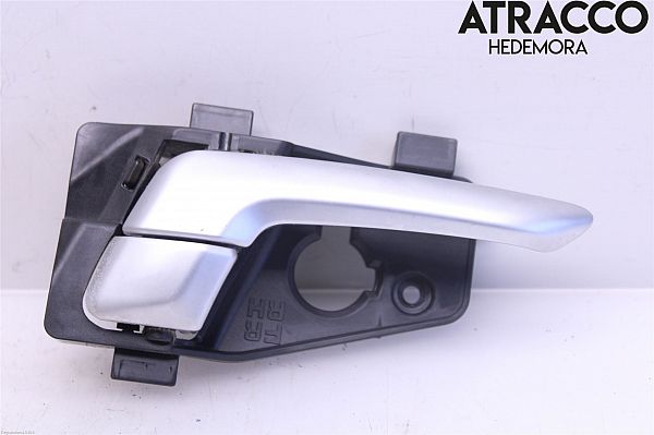 826201Y000 : Handgriff innen - Autoparts24