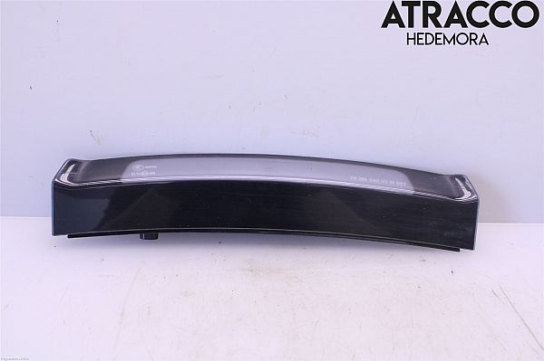 39037080 : Bremselys - Autoparts24