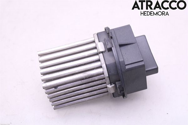 5HL008941-04 : Kachel weerstand - Autoparts24