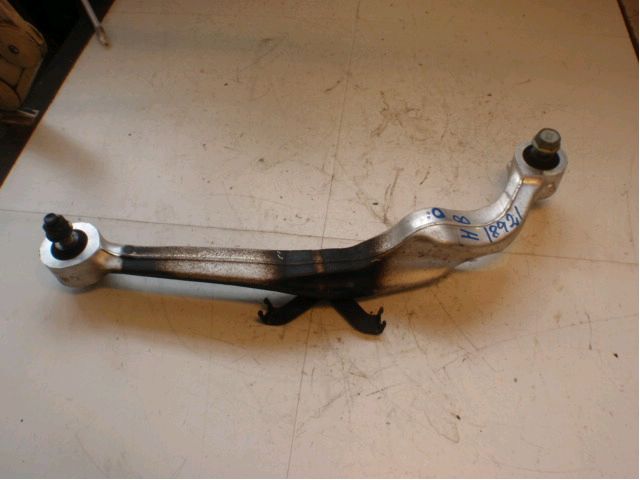 55120JD04A : Draagarm, lboven en Draagarm achter - Autoparts24