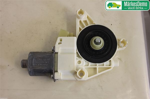 0130822441 : Rudemotor og Rudekabel 2 dørs - Autoparts24