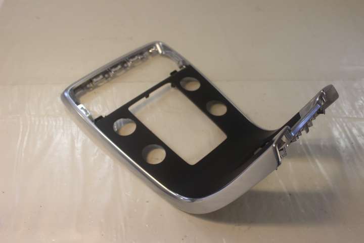 Volvo S60 Mittelkonsole senkrecht gebraucht kaufen | Autoparts24