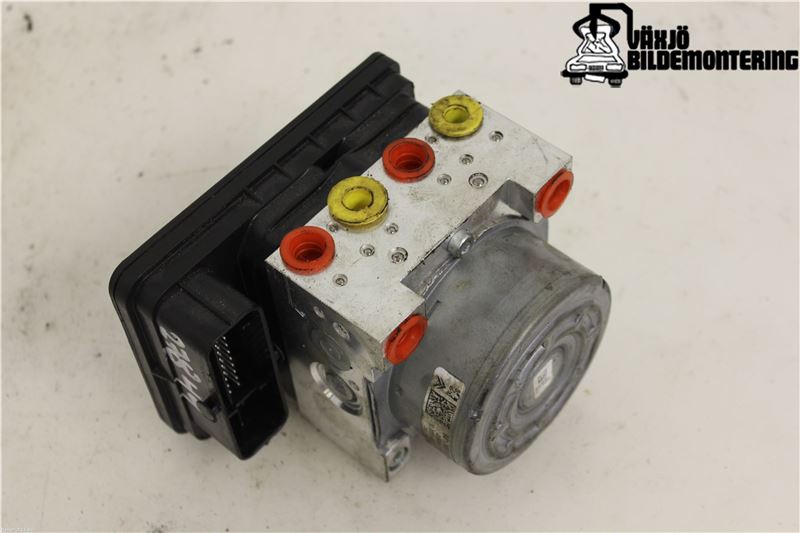 1616770680 : ABS pomp - Autoparts24