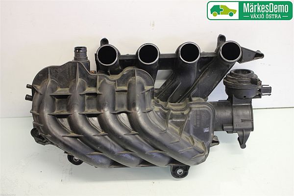 06F-133-213-G : Inlaatspruitstuk - Autoparts24