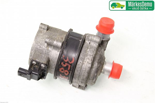 Audi Q5 - Waterpomp Q5 | Autoparts24