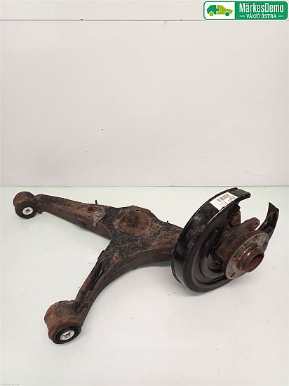 7E0501072 : Spindel - bag og Bærearm bag - Autoparts24