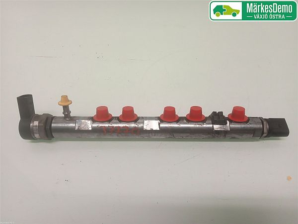 7-809-127 : High-pressure rail / injection nozzle pipe - Autoparts24