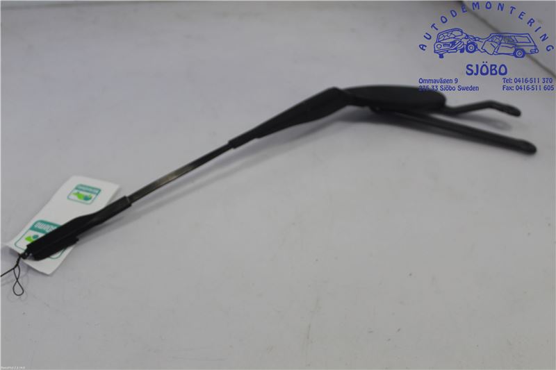 A2058200244 : Wiper arm - Autoparts24