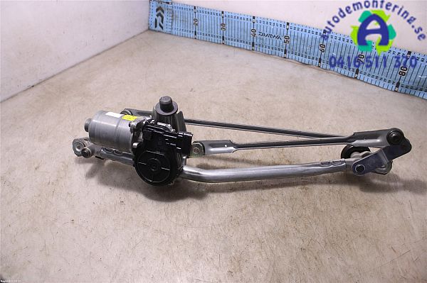 98100-P1000 : Wischermotor vorne - Autoparts24