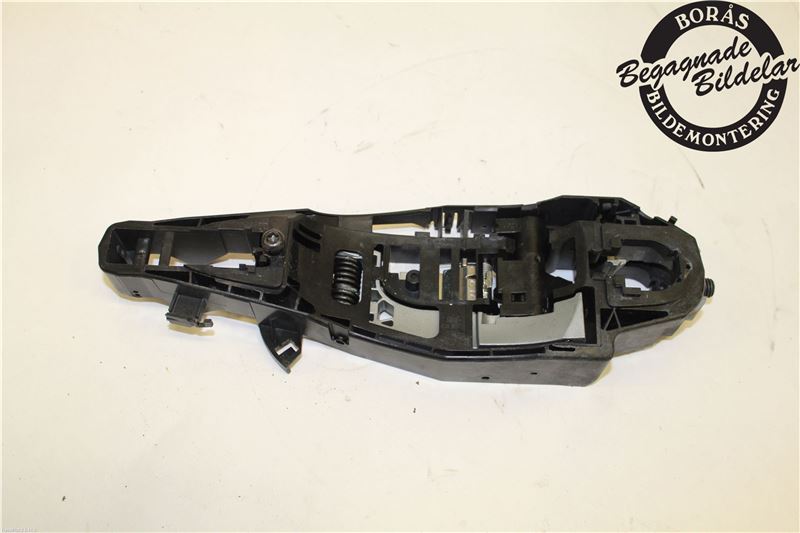 9109F7 : Handgreep / deurgreep achterklep en Handgreep-binnen - Autoparts24