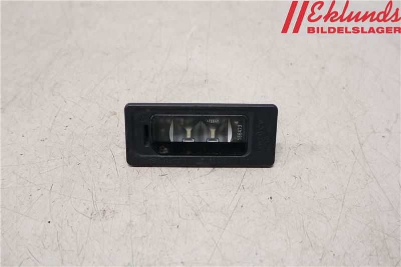 1K9-943-021-C : Nummerplade - lygte - Autoparts24