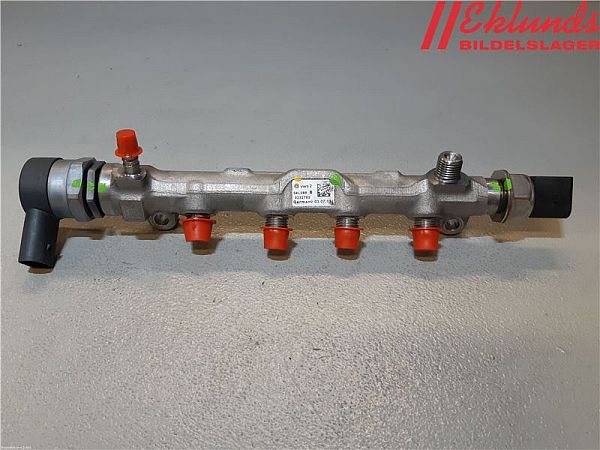 04L-130-089-B : Hogedrukrail / injectiespuitleiding en Pijp voor ...