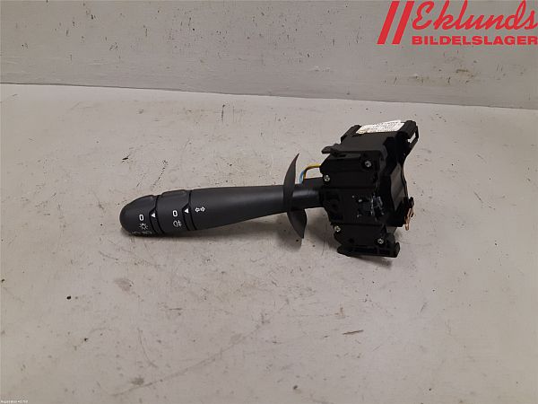 8200878343 : Ruitenwisser schakelaar en Schakelaar richtingaanwijzer ...