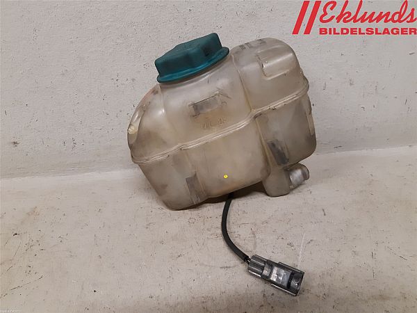 30741973 : Expansievat / Koelvloeistof Reservoir - Autoparts24