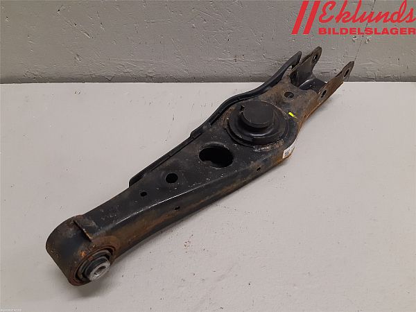 55220-D3050 : Bærearm bag og Krængningsstabilisator - bag - Autoparts24