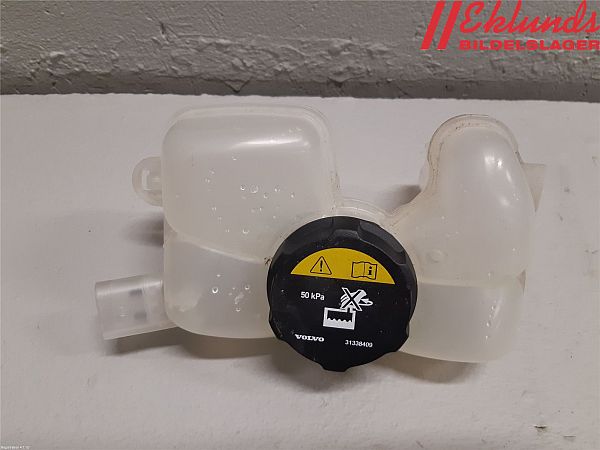 31338410 : Ausgleichsbehälter - Autoparts24