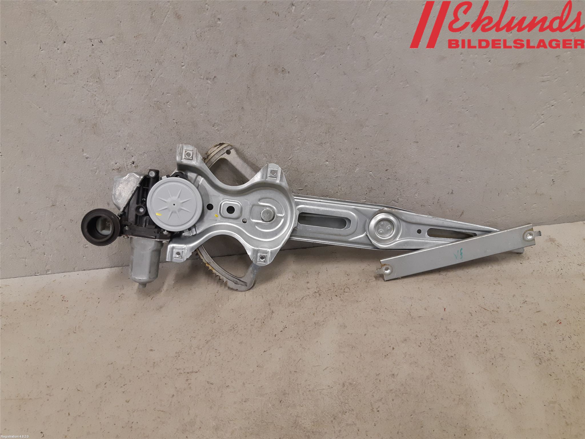 Toyota YARIS/VITZ (_P13_) Screen engine 69820-0D440, 857200D210, 0620202153