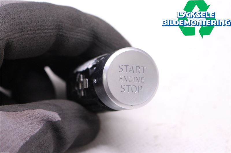 8W1905217 : Start - stop -kontakt og Kontakt - diverse - Autoparts24