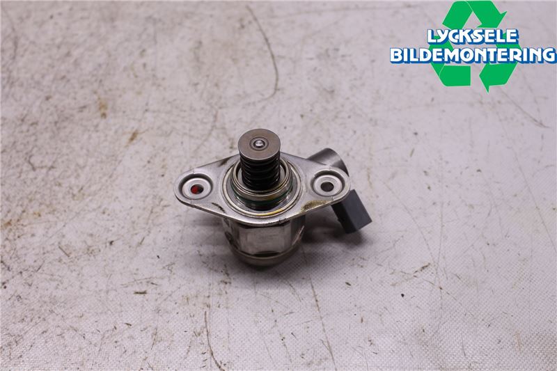 A2700700501 : brandstofpomp - Autoparts24