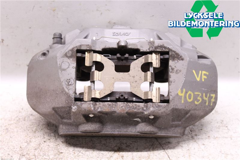 A-000-421-00-00 : Remklauw, geventileerd, linksvoor en Remklauw ...