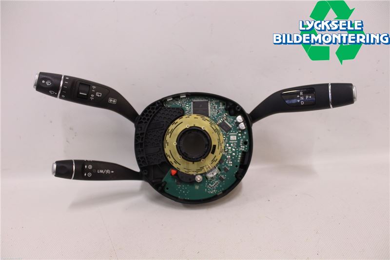 Mercedes-Benz CLA - Knipperlichtschakelaar ...