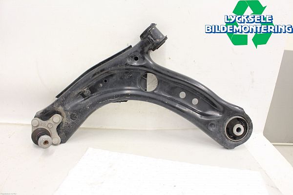 5Q0-407-151-AC : Bærearm forrest nederst - Autoparts24