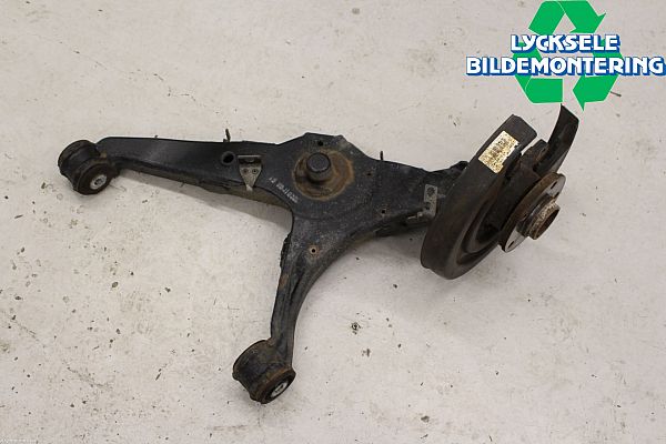 7E0501071 : Draagarm achter en Asschenkel / Wielnaaf achter - Autoparts24