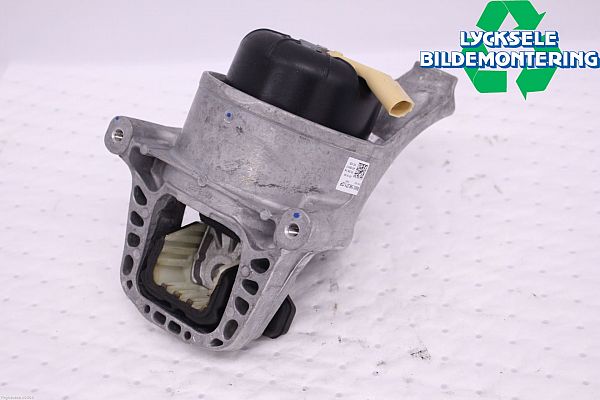 8W0199371CP : motorophæng / motorfæste og Motorophæng - Autoparts24