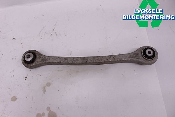 4M0505425F : Bærearm bag - Autoparts24