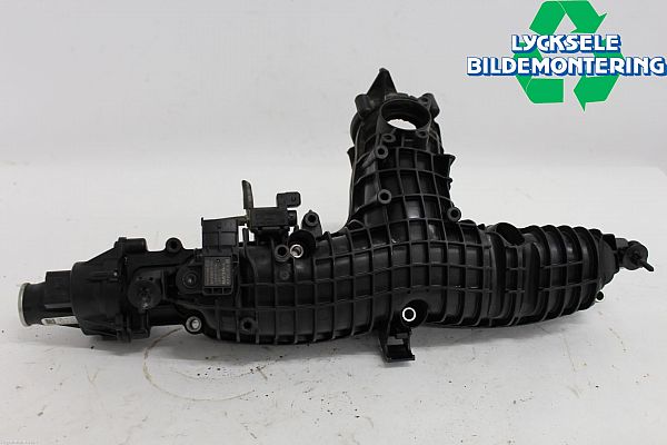 31431955 : Inlaatspruitstuk - Autoparts24