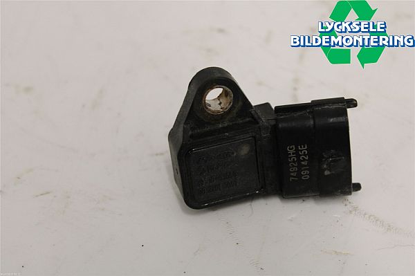 3930003000 : Motorhalter / Motorträger und Unterdrucksensor - Autoparts24