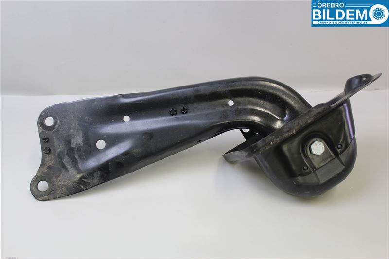 3Q0505225 : Draagarm achter - Autoparts24