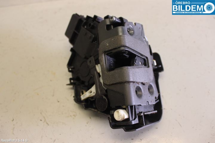 6M2A-R26413-BA : Dørlås og Centrallås - Autoparts24