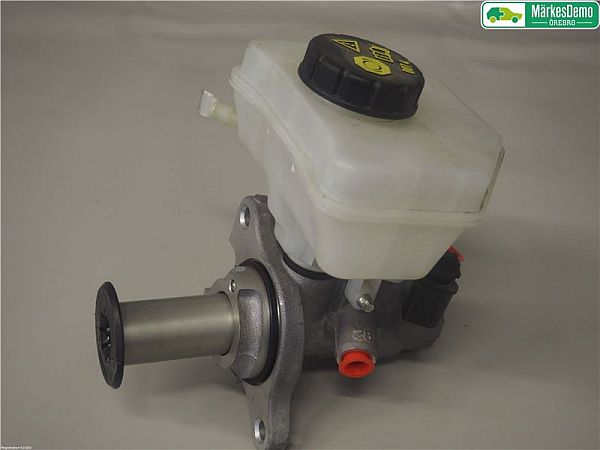 7P0611019D : Bremse hovedcylinder - Autoparts24