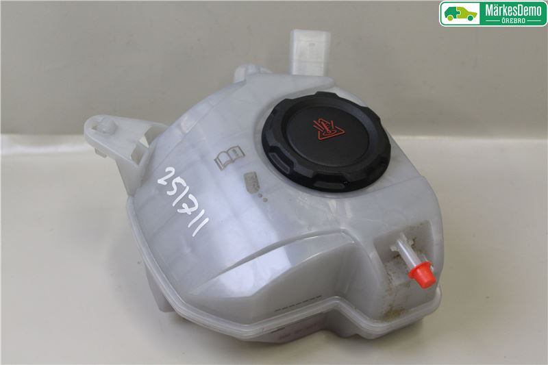 2Q0121407 : Expansievat / Koelvloeistof Reservoir - Autoparts24