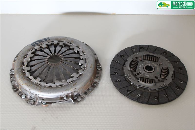 1607870680 : Koblingsnav - Autoparts24