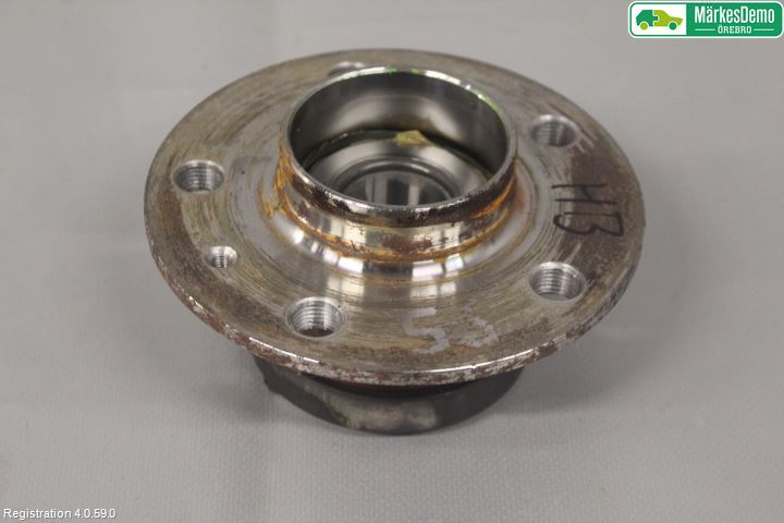 8W0-598-611-A : Radnabe hinten und Radnabe vorn - Autoparts24