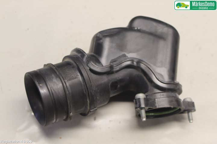 04E-129-656-R : Intercooler hose en Inlaatslang - Autoparts24