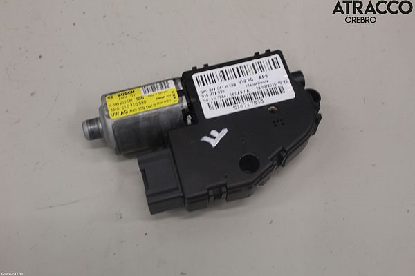 VW Tiguan - Motor Schuifdak Tiguan | Autoparts24