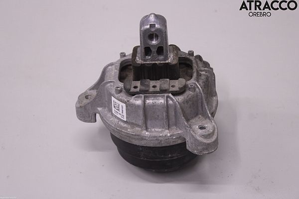 6868303 : Motoraufhängung und Motorhalter / Motorträger - Autoparts24